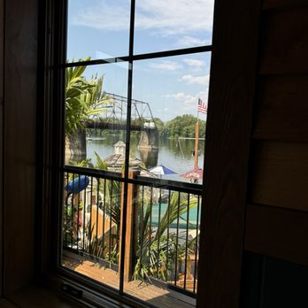 DOCKSIDE WILLIES - Updated April 2025 - 234 Photos & 178 Reviews - 449 ...