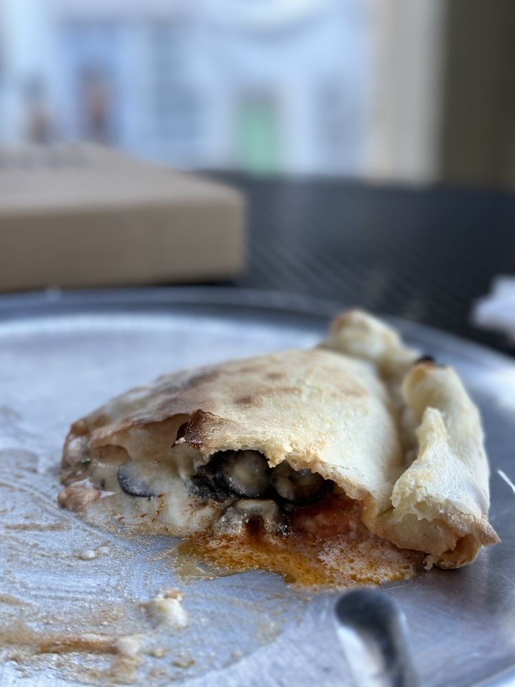 POP’S BACKDOOR PIZZA AND CALZONES - Updated June 2024 - 70 Photos & 158 ...