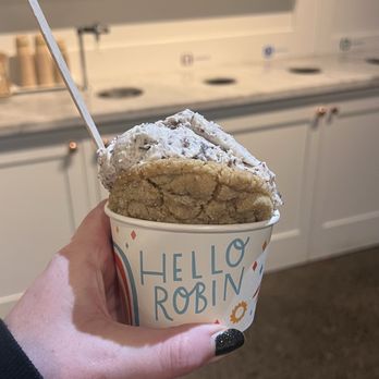 HELLO ROBIN - Updated September 2025 - 1195 Photos & 859 Reviews - 522 ...