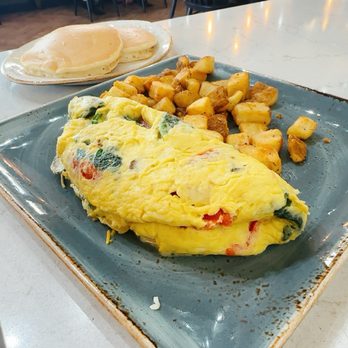 THE BRUNCH DISTRICT - Updated March 2025 - 381 Photos & 315 Reviews ...