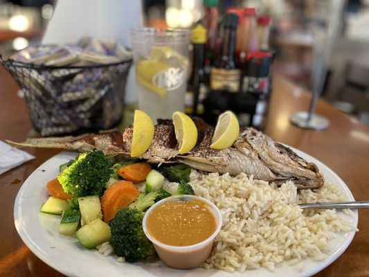 FISH N TAILS OYSTER BAR - Updated September 2025 - 153 Photos & 114 ...