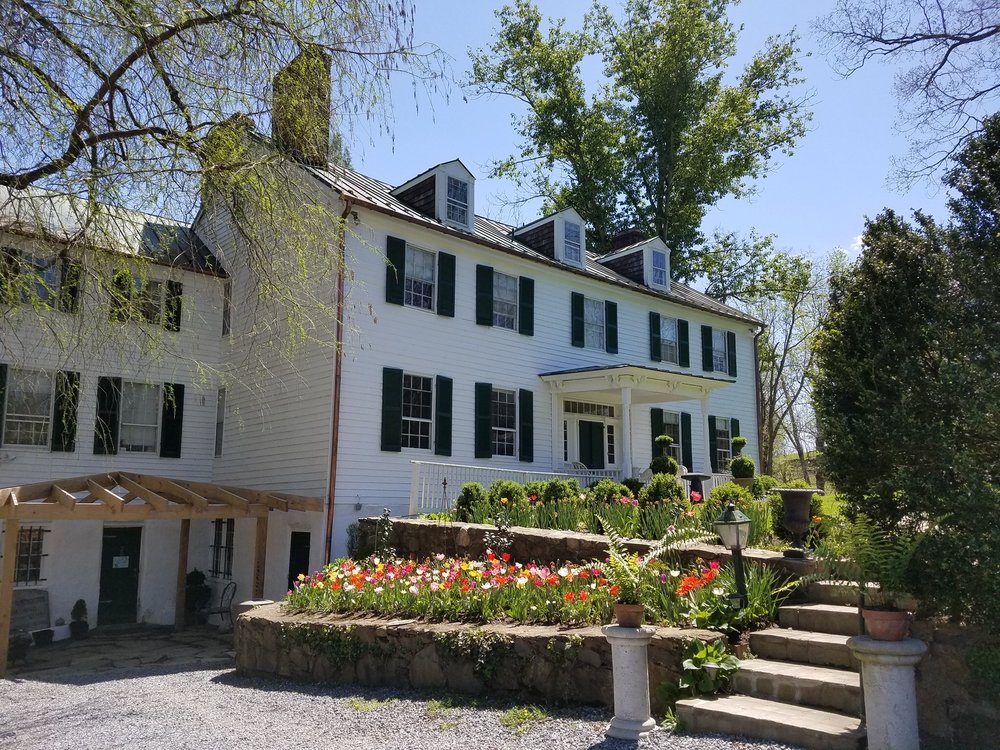 SPRINGDALE VILLAGE INN - Updated October 2024 - 31 Photos - 18348 ...