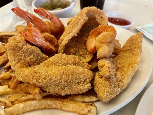 CATFISH HOLE ALMA - TEMP. CLOSED - 48 Photos & 100 Reviews - 24 Collum ...