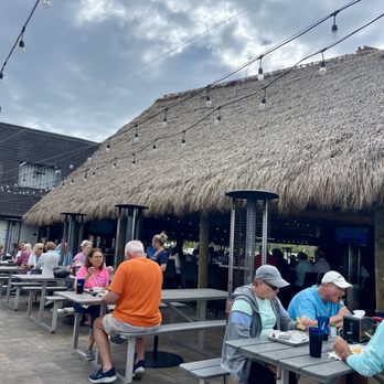 SNOOK INN - Updated July 2024 - 1039 Photos & 1306 Reviews - 1215 Bald ...