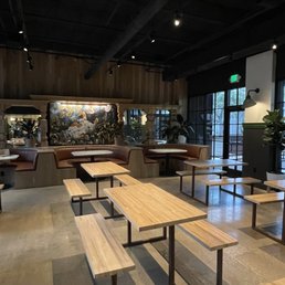 EASY TIGER - Updated July 2025 - 369 Photos & 295 Reviews - 3508 S ...