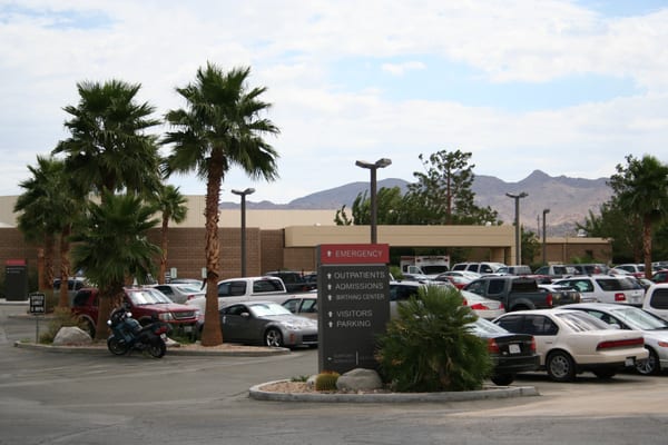 HI-DESERT MEDICAL CENTER - Updated December 2025 - 24 Photos & 127 ...