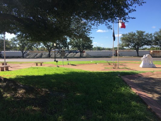 CAPTAIN STEVEN L. BENNETT MEMORIAL PARK - 27 Photos - W Main St ...