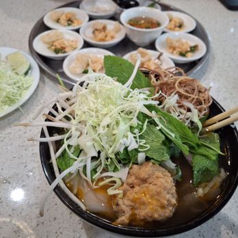 HUE KITCHEN - Updated July 2024 - 321 Photos & 115 Reviews - 413 N ...