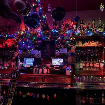 Cleo’s Brown Beam Tavern - Cheap - Cocktail Bars - Updated June 2025 ...