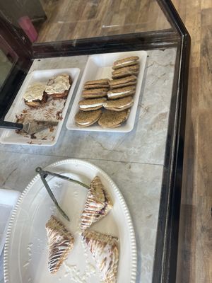 SOUTHERN JOY BAKERY & BISTRO - Updated July 2024 - 11 Photos - 208 E ...