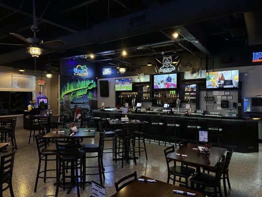 ARCTIC WOLF ALE HOUSE - Updated January 2025 - 34 Photos & 47 Reviews ...