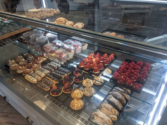 ROSETTA BAKERY - 30 Photos & 13 Reviews - 1928 Broadway, New York, NY ...