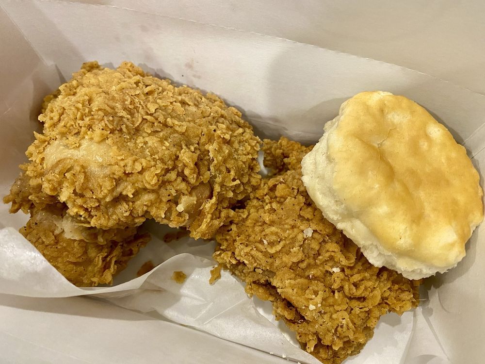 KFC - Updated September 2025 - 60 Photos & 157 Reviews - 5130 Foothills ...