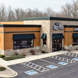 THE RAVINE PUB AND GRILL - Updated December 2025 - 52 Photos & 48 ...