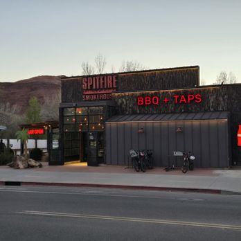 MOAB SPITFIRE SMOKEHOUSE - Updated October 2025 - 483 Photos & 699 ...
