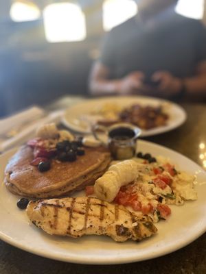 MARMALADE CAFE - CALABASAS - Updated December 2025 - 988 Photos & 1897 ...