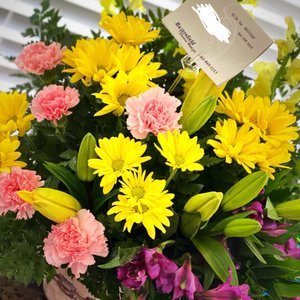 LOG CABIN FLORIST - Updated October 2025 - 135 Reviews & 210 Photos ...