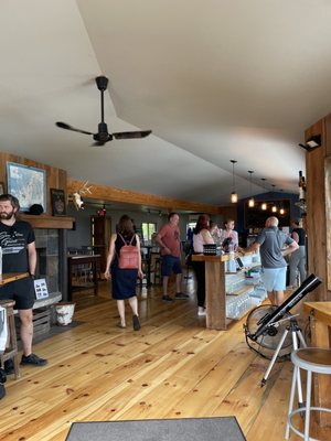 SUTTONS BAY CIDERS - Updated July 2025 - 240 Photos & 113 Reviews ...