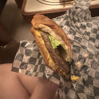 ALOHA SMASH BURGER - WAIKIKI - Updated December 2024 - 77 Photos & 77 ...