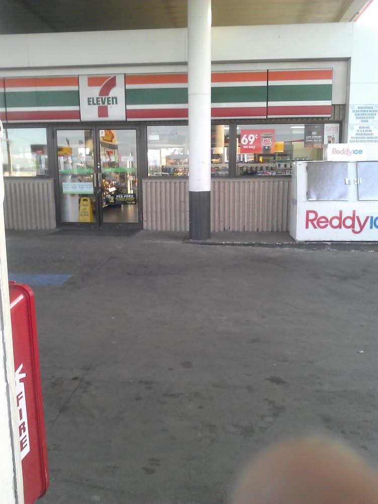 FT WORTH SHELL - Updated April 2024 - 2061 Fort Worth Ave, Dallas ...