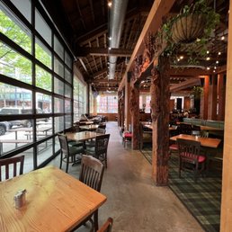 DESCHUTES BREWERY PORTLAND PUBLIC HOUSE - Updated July 2025 - 5349 ...