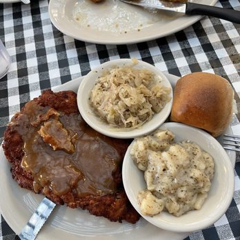 THE AUSLANDER - Updated May 2025 - 1202 Photos & 1239 Reviews - 323 E ...