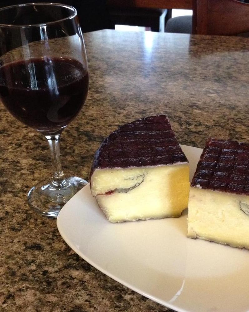 NEIGHBOR LADY CHEESE - Updated December 2025 - 19012 SE Lake Youngs Rd ...