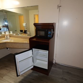 NEWPORT CHANNEL INN - Updated December 2025 - 77 Photos & 116 Reviews ...