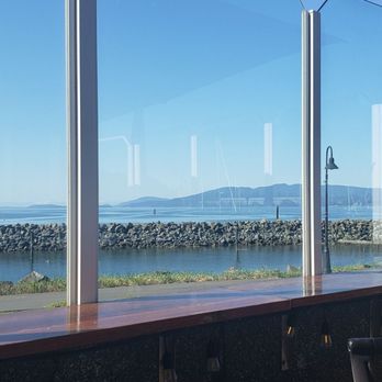 LIGHTHOUSE BAR & GRILL - Updated January 2026 - 415 Photos & 167 ...