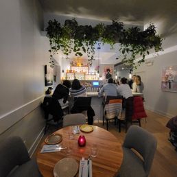 TALA HOUSE - Updated June 2025 - 159 Photos & 71 Reviews - 5022 N Clark ...