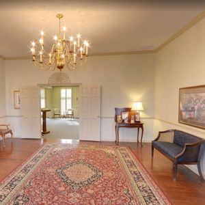 THE MEEKS MORTUARY & CREMATORY - Updated May 2025 - 16 Photos - 415 E ...