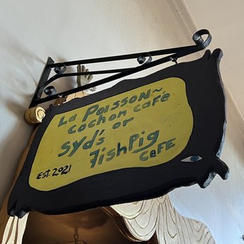 SYD’S FISHPIG CAFE - Updated July 2025 - 142 Photos & 68 Reviews - 210 ...