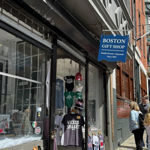 RED SOX TEAM STORE - Updated December 2025 - 108 Photos & 61 Reviews ...