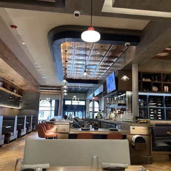 RAMSAY’S KITCHEN - Updated April 2025 - 1000 Photos & 484 Reviews - 39 ...