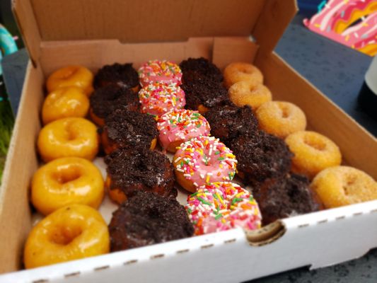 RAD RINGO’S MINI DONUTS - Updated August 2024 - 51 Photos ...