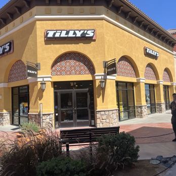 OUTLETS AT TEJON - Updated September 2025 - 542 Photos & 309 Reviews ...