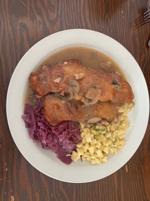 UWE’S GERMAN RESTAURANT - 70 Photos & 139 Reviews - 31 Iowa Ave ...
