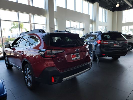 DCH SUBARU OF RIVERSIDE SERVICE CENTER - Updated August 2025 - 179 ...