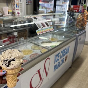C&W MARKET AND ICE CREAM PARLOR - Updated July 2025 - 17 Photos & 28 ...
