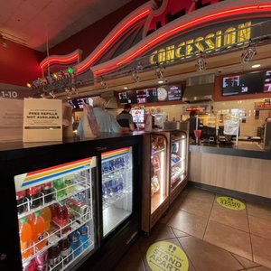 OVERLAND PARK CINEMAS - Updated July 2025 - 20 Photos & 36 Reviews ...