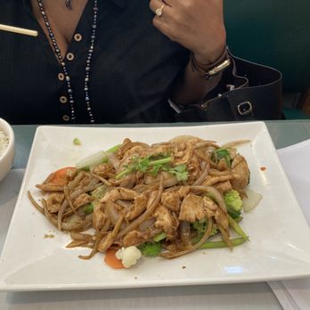 LANG VAN - Updated May 2024 - 596 Photos & 666 Reviews - 3019 Shamrock ...