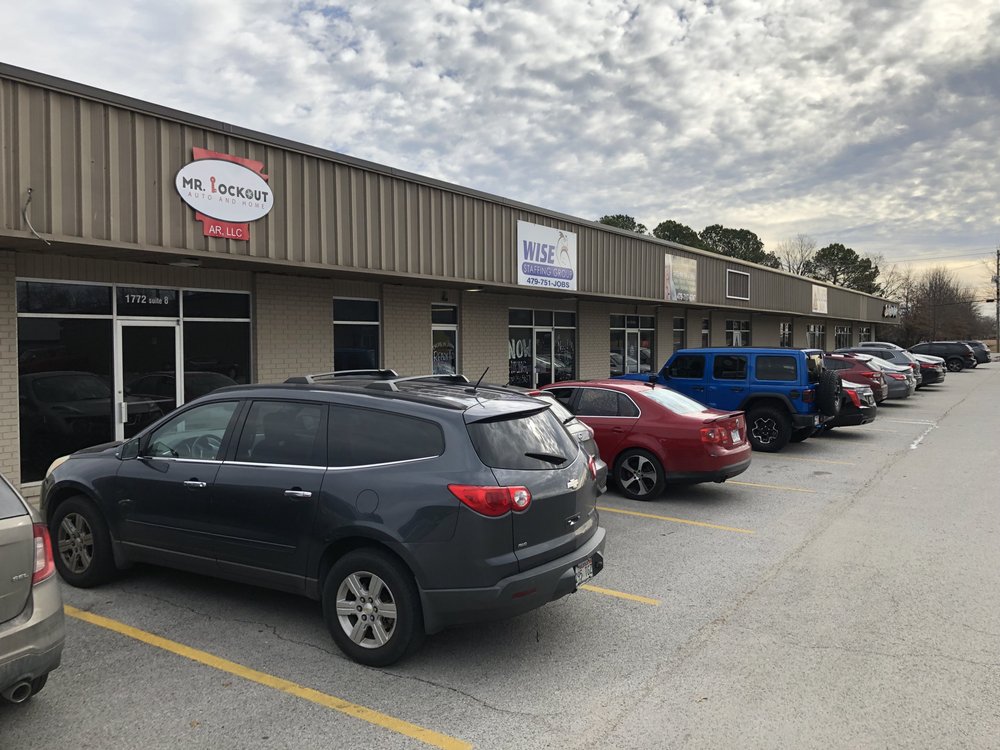 MR LOCKOUT AR - Updated May 2025 - 1772-1860 W Sunset Ave, Springdale ...