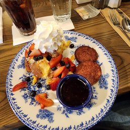 CRACKER BARREL OLD COUNTRY STORE - Updated December 2025 - 572 Photos ...