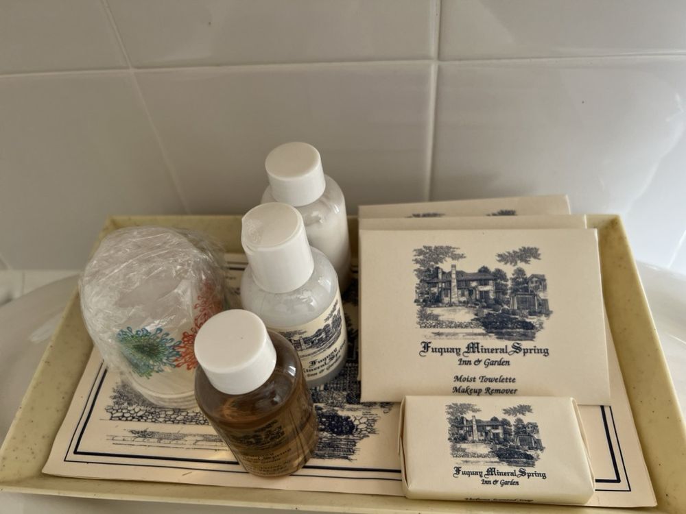 FUQUAY MINERAL SPRING INN & GARDEN - Updated January 2026 - 18 Photos ...