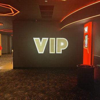 REGAL FRESNO RIVERPARK - Updated July 2025 - 486 Photos & 361 Reviews ...