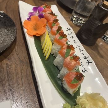 MIRAKUTEI SUSHI & RAMEN - Updated June 2024 - 98 Photos & 32 Reviews ...