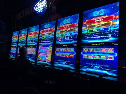 LUCKY ARCADE - CLOSED - 24 Photos - Arcades - 9880 Southern Blvd, Royal ...