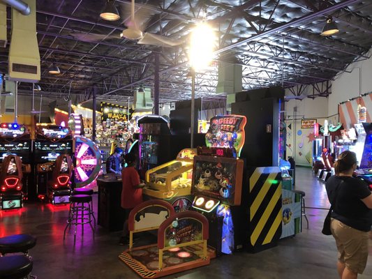 NICKEL MANIA - 58 Photos & 65 Reviews - Arcades - 2661 Midway Rd ...