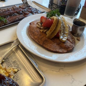 SWEET MAPLE - Updated December 2024 - 7776 Photos & 4947 Reviews - 2101 ...