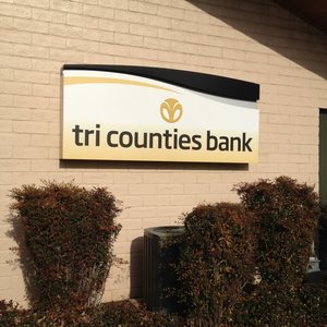 TRI COUNTIES BANK - 100 East Walker St, Orland, California - Banks ...